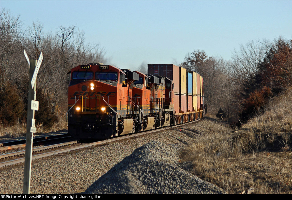 BNSF 7221